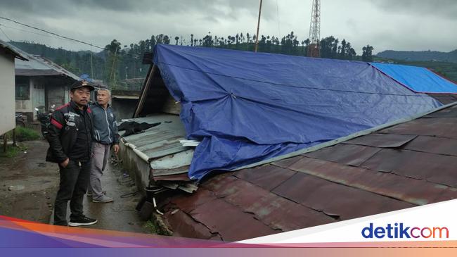 6 Rumah Warga di Brebes Rusak Diterjang Puting Beliung