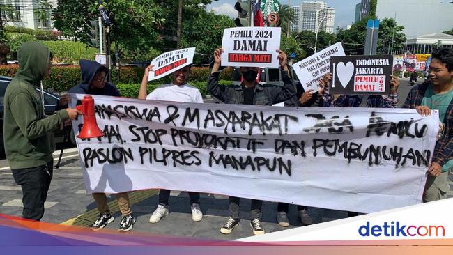 Aksi Gabungan Mahasiswa Ajak Masyarakat Ciptakan Pemilu Damai