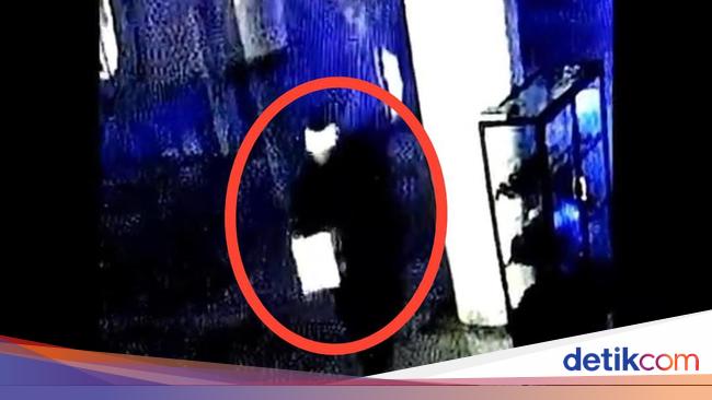 Heboh Pria Curi Kotak Amal Masjid 99 Kubah Makassar, Polisi Selidiki