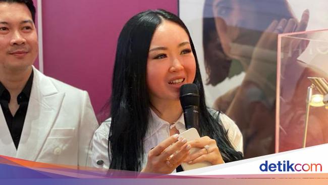 Love Poetry, Kisah Cinta dalam Cincin Elegan Frank & Co. x Monica Ivena