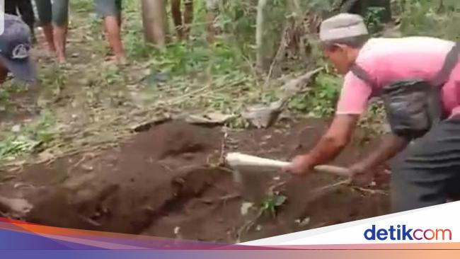 Berikut Barang Bukti yang Ditemukan di Lokasi Kakek Jalal Tewas Dikubur