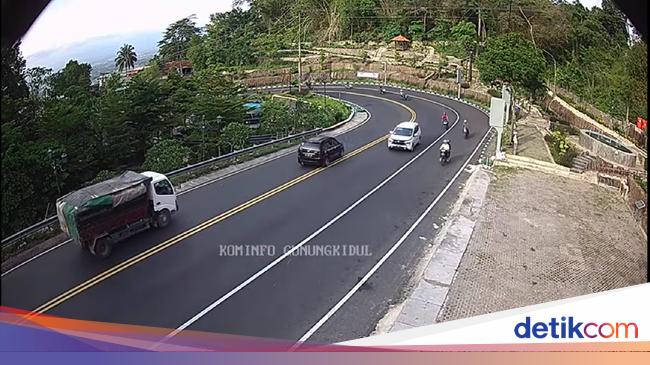 Sore Ini Jalan Wonosari Lancar, Hati-hati Saat Lewat Perempatan Patuk