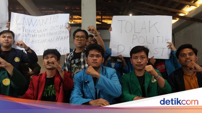 Mahasiswa Tantang Prabowo Adu Argumen soal HAM Mahasiswa Tantang Prabowo Adu Argumen soal HAM