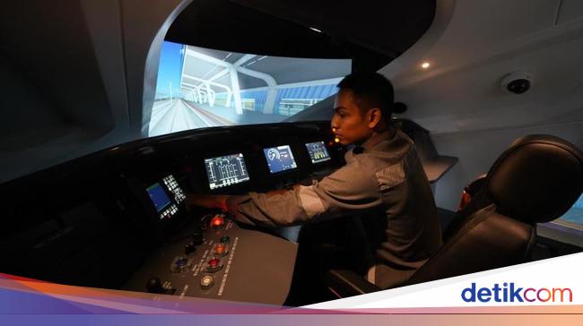 Intip Momen 72 Masinis Latihan Jadi Operator Kereta Cepat Whoosh