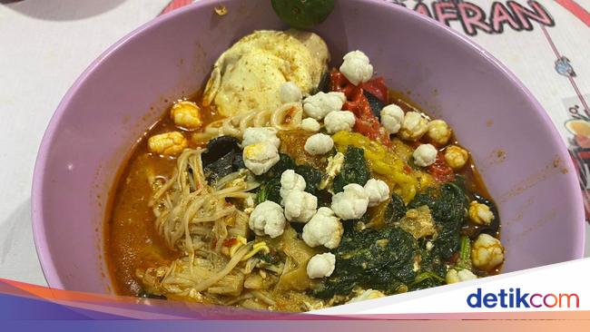 4 Ciri Khas Seblak yang Mlekoh Mantap Bumbunya