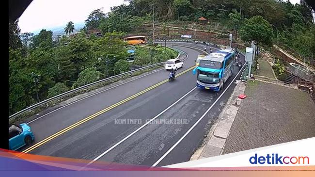 Lalin Jalan Wonosari Sore Ini Lancar, Waspada Jalan Basah!