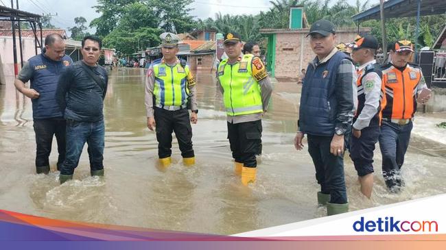 Banjir Genangi Badan Jalan Lintas Muba Mura Dialihkan Ke Jalinteng