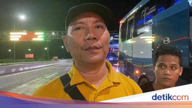 Korban Tewas Kecelakaan Bus Rombongan SMAN 1 Sidoarjo Guru BK Korban Tewas Kecelakaan Bus Rombongan SMAN 1 Sidoarjo Guru BK