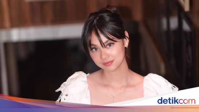 7 Foto Gaya Gege Elisa yang Baru Ultah ke-30, Imut Masih Seperti ABG
