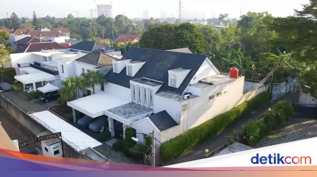Foto: Rumah Sultan Djorghi dan Annisa Trihapsari, Paduan Gaya Amerika-Arab
