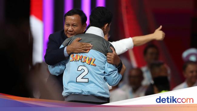 Survei Indikator Politik di Jatim: Prabowo-Gibran Tembus 56,2% Survei Indikator Politik di Jatim: Prabowo-Gibran Tembus 56,2%