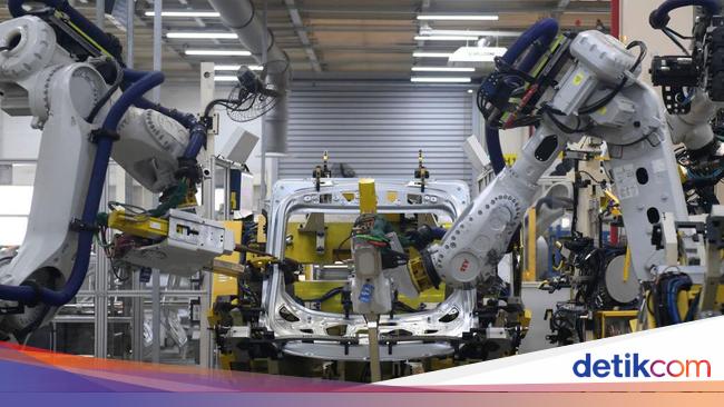 Intip Pabrik Mobil Listrik di China, Serba Robot!
