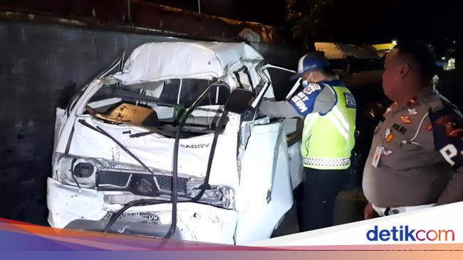 Tabrakan Pikap Sayur yang Renggut Nyawa Andri di Cipularang