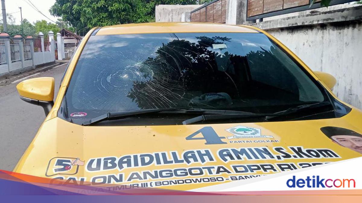 Mobil Caleg DPR RI Golkar di Situbondo Dirusak OTK