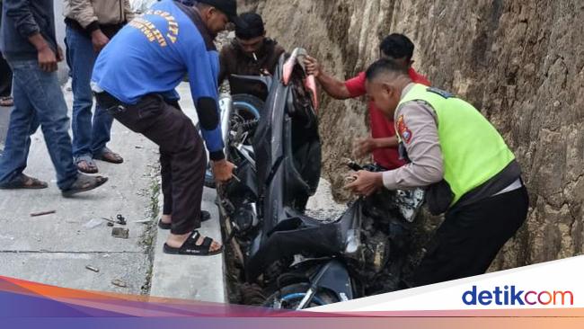 Pemotor di Taput Tewas Usai Nyemplung ke Parit Pemotor di Taput Tewas Usai Nyemplung ke Parit