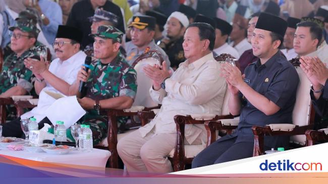 Saat Prabowo Tanya Usia Emil Dardak Lalu Sebutkan Syarat Pemimpin Muda Ideal