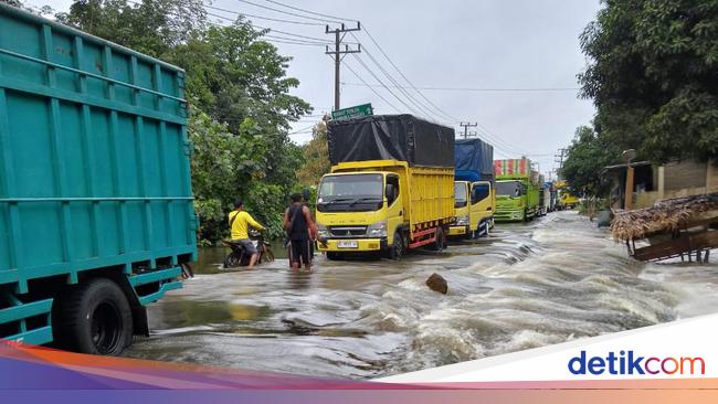 3 Hari Jalan Lintas Sekayu-Lubuklinggau Macet Akibat Banjir, Akses Buka Tutup