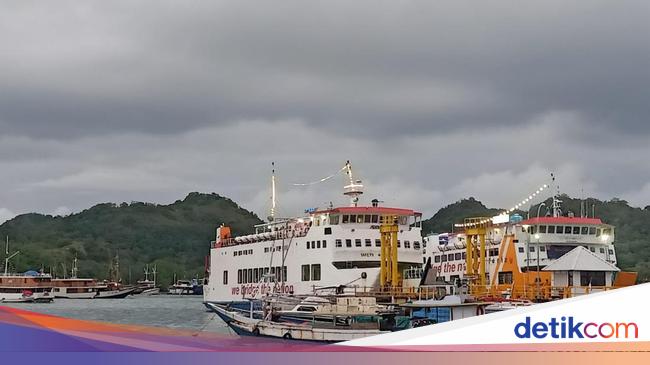 Cuaca Buruk, Kapal Wisata Dilarang Berlayar ke TN Komodo Sampai 28 Januari