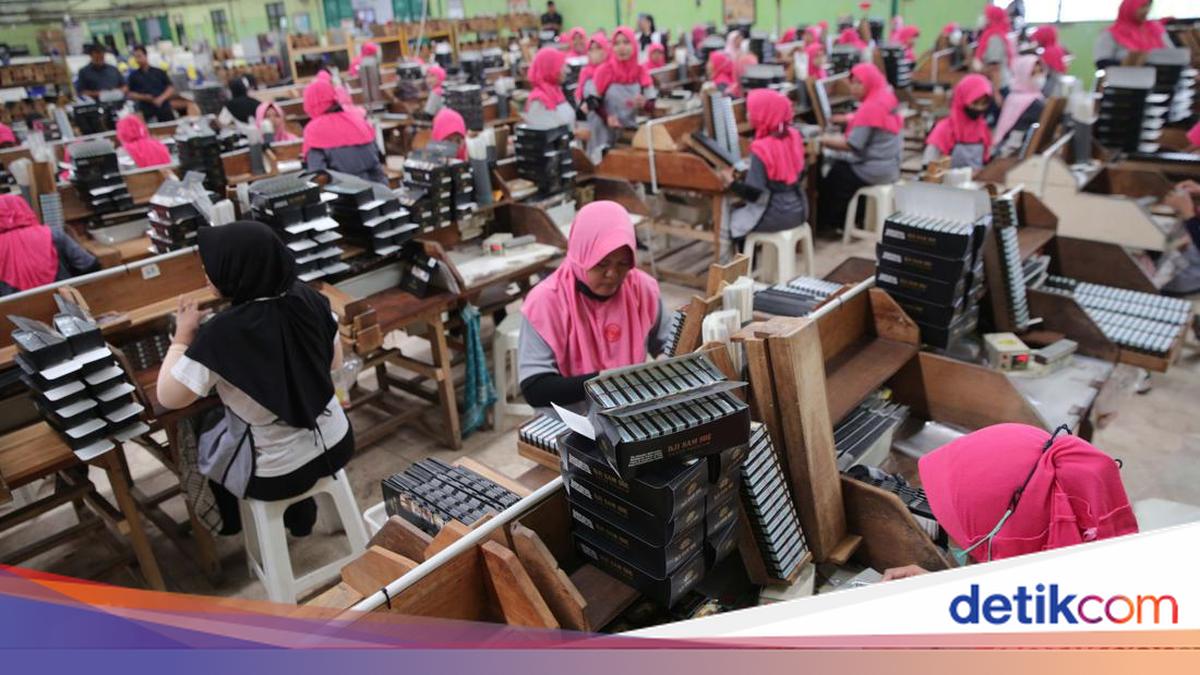Sederet Tantangan 'Hantui' Industri Rokok RI, Apa Saja?