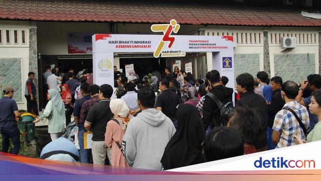 Hari Bhakti Ke 74 Kantor Imigrasi Layani 740 Pemohon Paspor Simpatik