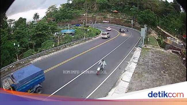 Jalan Wonosari Sore Ini Lancar, Tetap Hati-hati Berkendara Dab!
