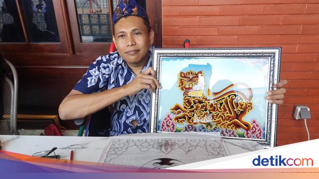 Kegundahan Seniman Lukis Kaca Cirebon yang Kehilangan Pasar