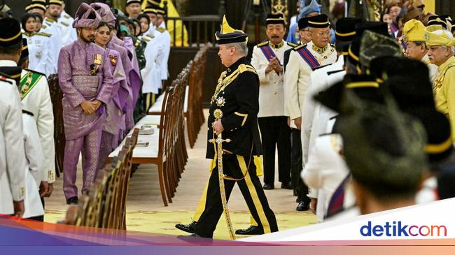 Sultan Ibrahim dari Johor Resmi Dilantik Jadi Raja ke-17 Malaysia