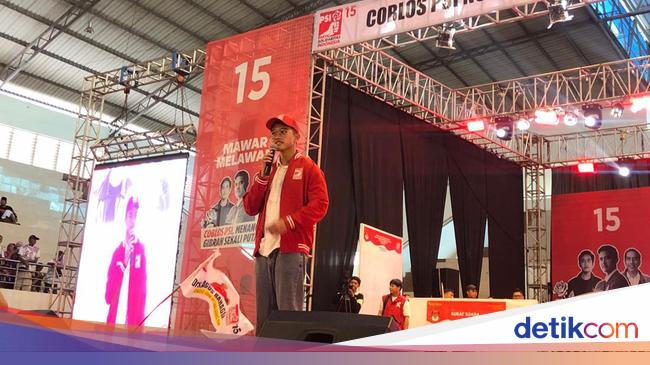 Respons Kaesang soal Spanduk Tolak Gibran yang Bertebaran di Malang Respons Kaesang soal Spanduk Tolak Gibran yang Bertebaran di Malang