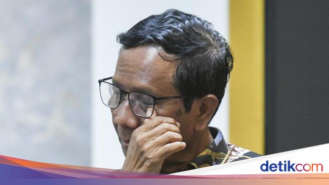 Suasana dan Isi Obrolan Saat Mahfud Md Ajukan Mundur ke Jokowi