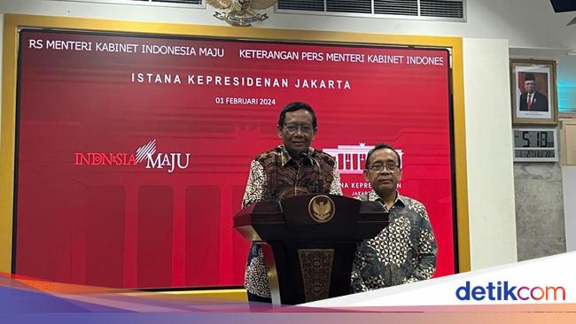 Mahfud Md Resmi Serahkan Surat Pengunduran Diri ke Jokowi Mahfud Md Resmi Serahkan Surat Pengunduran Diri ke Jokowi