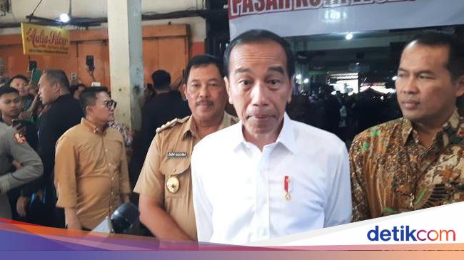 Jokowi Pastikan Pertemuannya dengan Mahfud: Nanti Sore