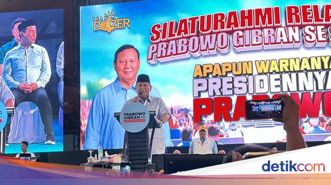 Prabowo Puji Relawan di Makassar Paham Hilirisasi: Dapat 100, Aku Cuma 11 Prabowo Puji Relawan di Makassar Paham Hilirisasi: Dapat 100, Aku Cuma 11
