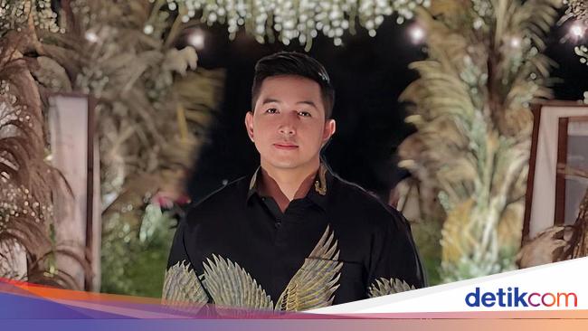 Aditya Surya, Teman Dekat Ria Ricis yang Hobi Kulineran Seru