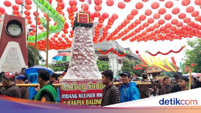 Karnaval Grebeg Sudiro Solo Digelar, Ada Penampilan Liong dan Wushu
