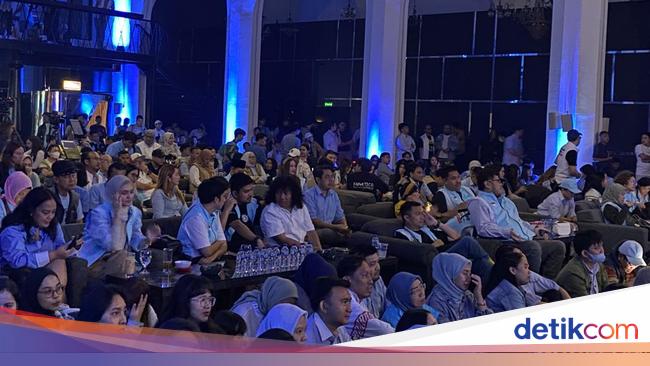 Menpora Dito, Marshel Widianto, hingga Influencer Nobar Debat di SCBD Jaksel