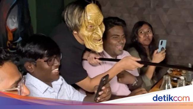 Ngeri! Di Resto Ini Ada Setan dan Iblis Buat Temani Tamu Makan