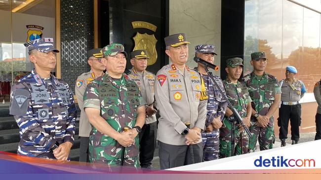 TNI-Polri Patroli Skala Besar Cegah Ancaman Pemilu 2024 di Jatim