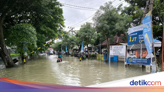 Ribuan Rumah 3 Kecamatan di Gresik Terendam Banjir, Terparah Menganti