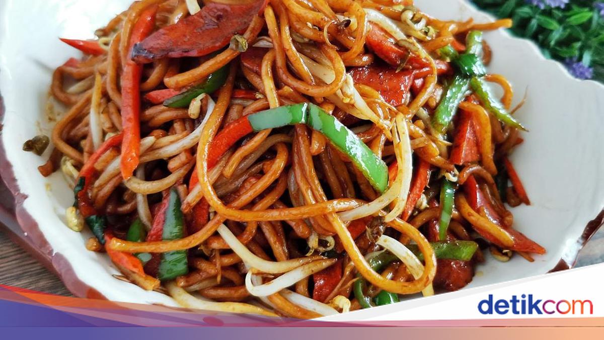 Duh! Pembeli Ini Buang Makanan di Atas Meja karena Ada Taoge di Dalamnya