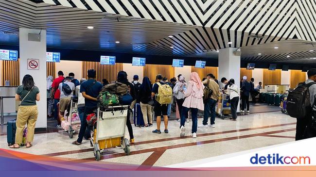 Jumlah Penumpang Pesawat Bandara Juanda Meningkat di Libur Panjang Imlek