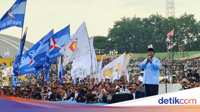 Prabowo Pasang Badan untuk Jokowi yang Dibilang Tak Bisa Kerja