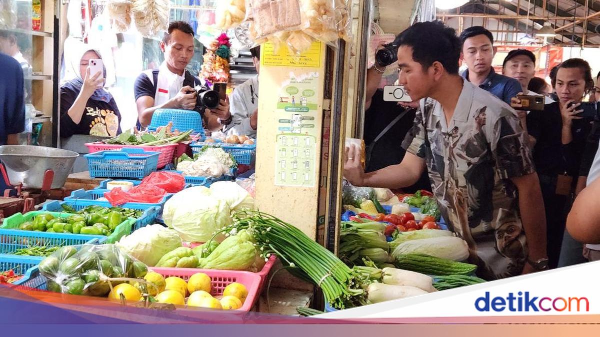 Gibran Blusukan ke Pasar Cihapit Bandung, Borong Bahan Pokok-Bumbu Dapur