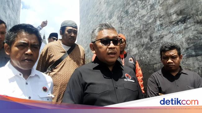 Megawati Kumpulkan Elite Tim Ganjar Bahas Dugaan Kecurangan Pemilu Megawati Kumpulkan Elite Tim Ganjar Bahas Dugaan Kecurangan Pemilu