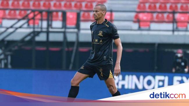 Cleberson Martins, Pemain Pertama Catatkan 1.000 Operan Sukses di Liga 1