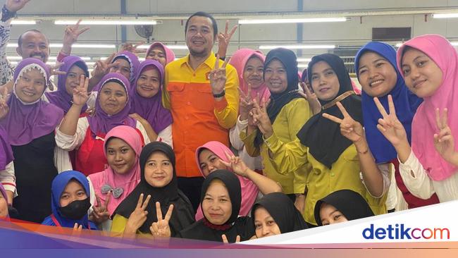 Puluhan Ribu Buruh SKT Titip Pesan ke Ketua Projo Jatim: Matur Nuwun Jokowi