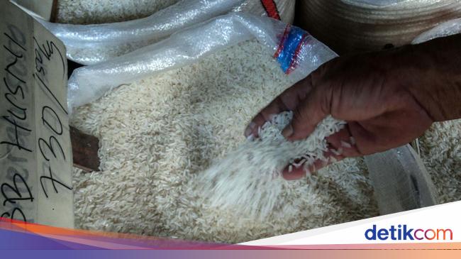 Harga Beras Naik Terus, Studi UGM Jelaskan Sebab & Solusinya