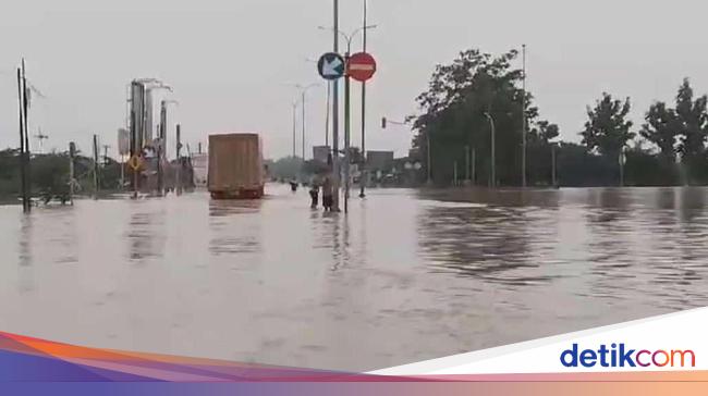 GT Kertajati Tol Cipali Lumpuh Terendam Banjir