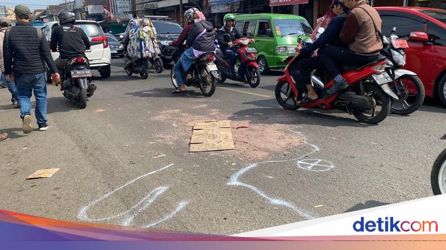 Pemotor Tewas Terlindas Truk Bermuatan Semen Di Sukabumi