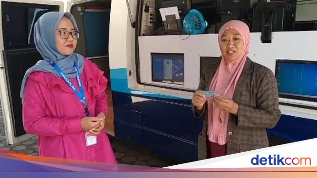 Warga Banyuwangi Tetap Bisa Urus Dokumen Adminduk Saat Libur Coblosan