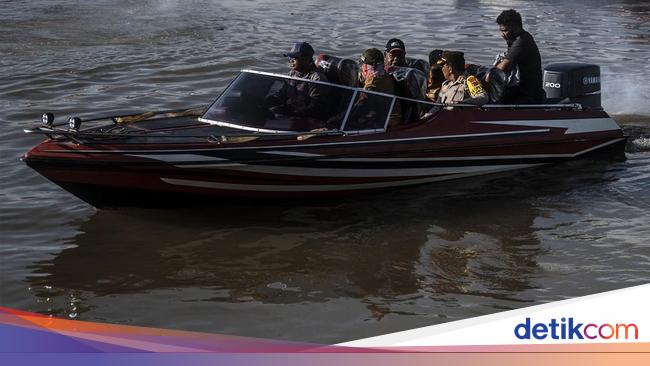 Perahu Jadi Transportasi Utama di Asmat Papua, Begini Potretnya